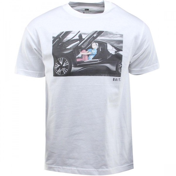 BAIT x Street Fighter Limited Edition Chun-Li Snapshot Tee (white)