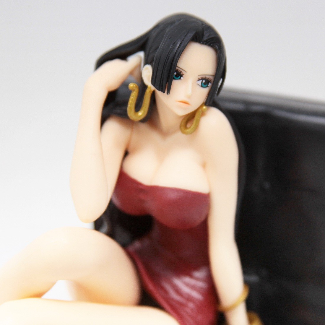 Banpresto One Piece Creator x Creator Boa Hancock II Ver. A Figure Re-run red