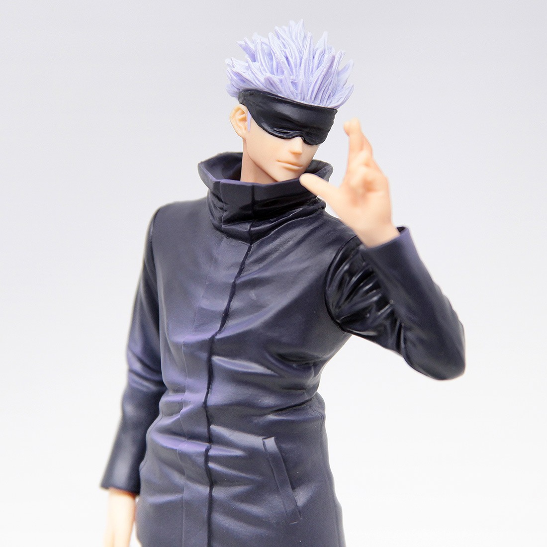 Banpresto Jujutsu Kaisen Satoru Gojo Figure navy