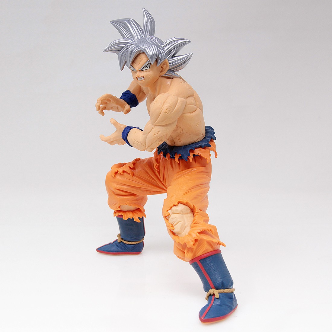 Banpresto Dragon Ball Super Super Zenkai Solid Vol.3 Ultra Instinct Son Goku FIgure silver