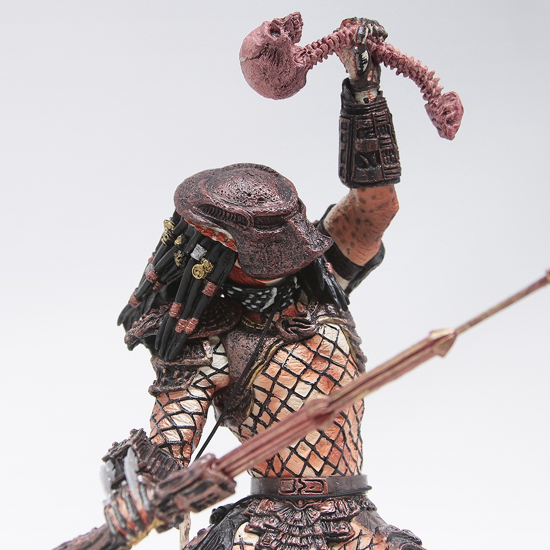 Diamond Select Toys Predator 2 Gallery City Hunter PVC Statue brown