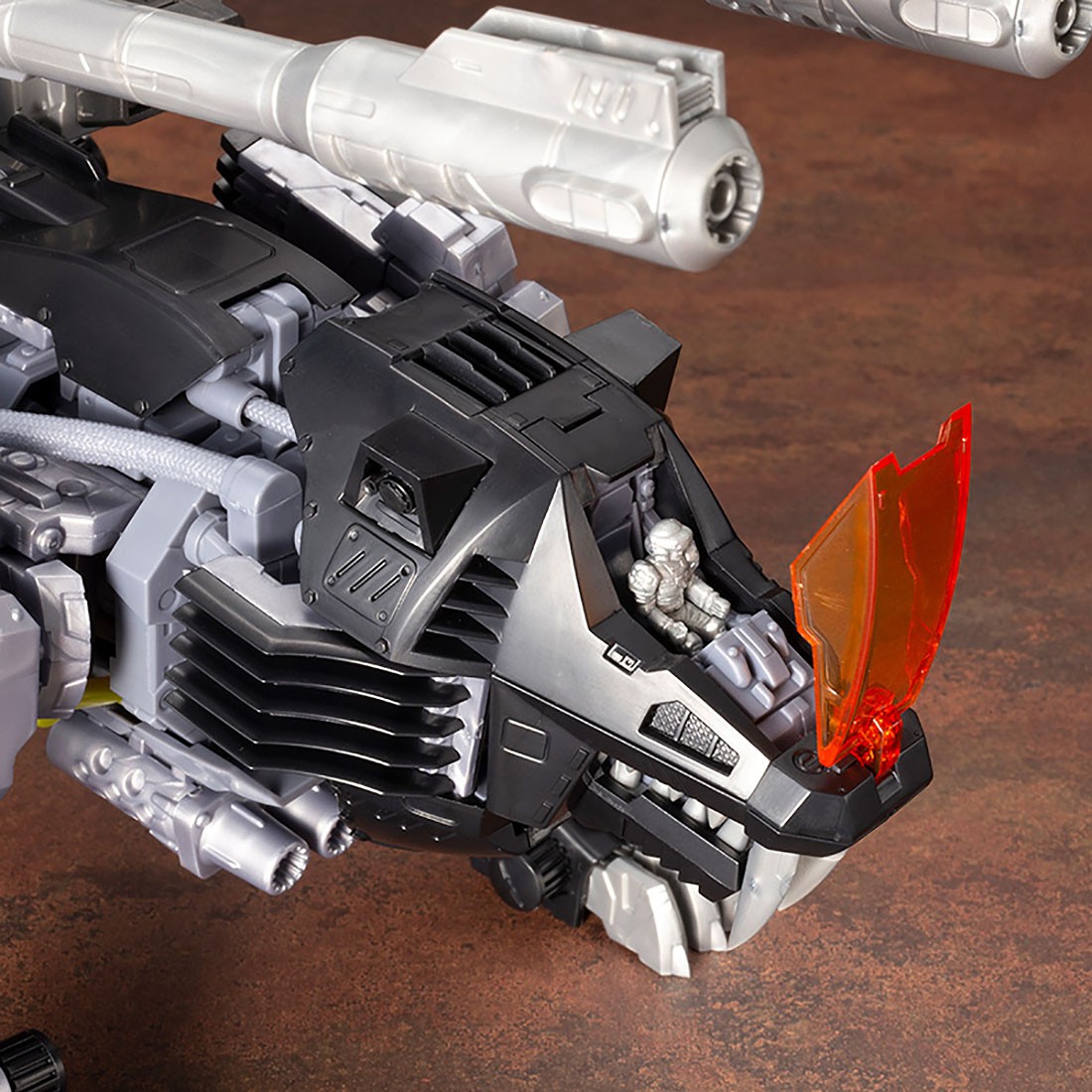 Kotobukiya Zoids RZ-007 Shield Liger DCS-J Plastic Model Kit silver